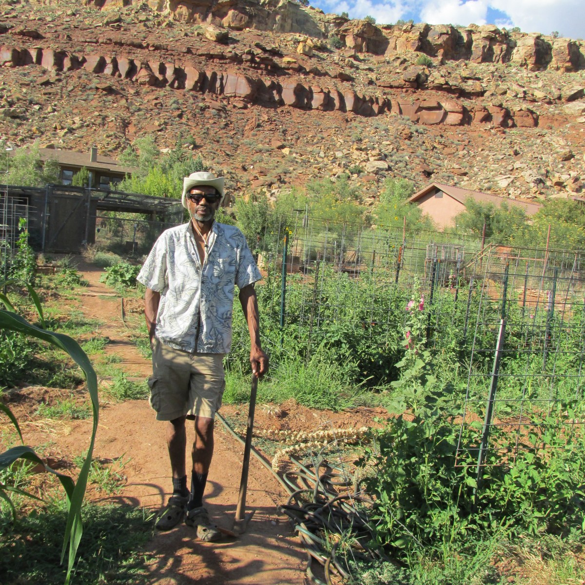 Rockville: Gardening Under Threat Of Heavy Downpour | TheHoe.org